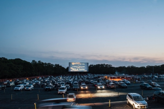 Cinéma solidaire : un drive-in géant va parcourir la France