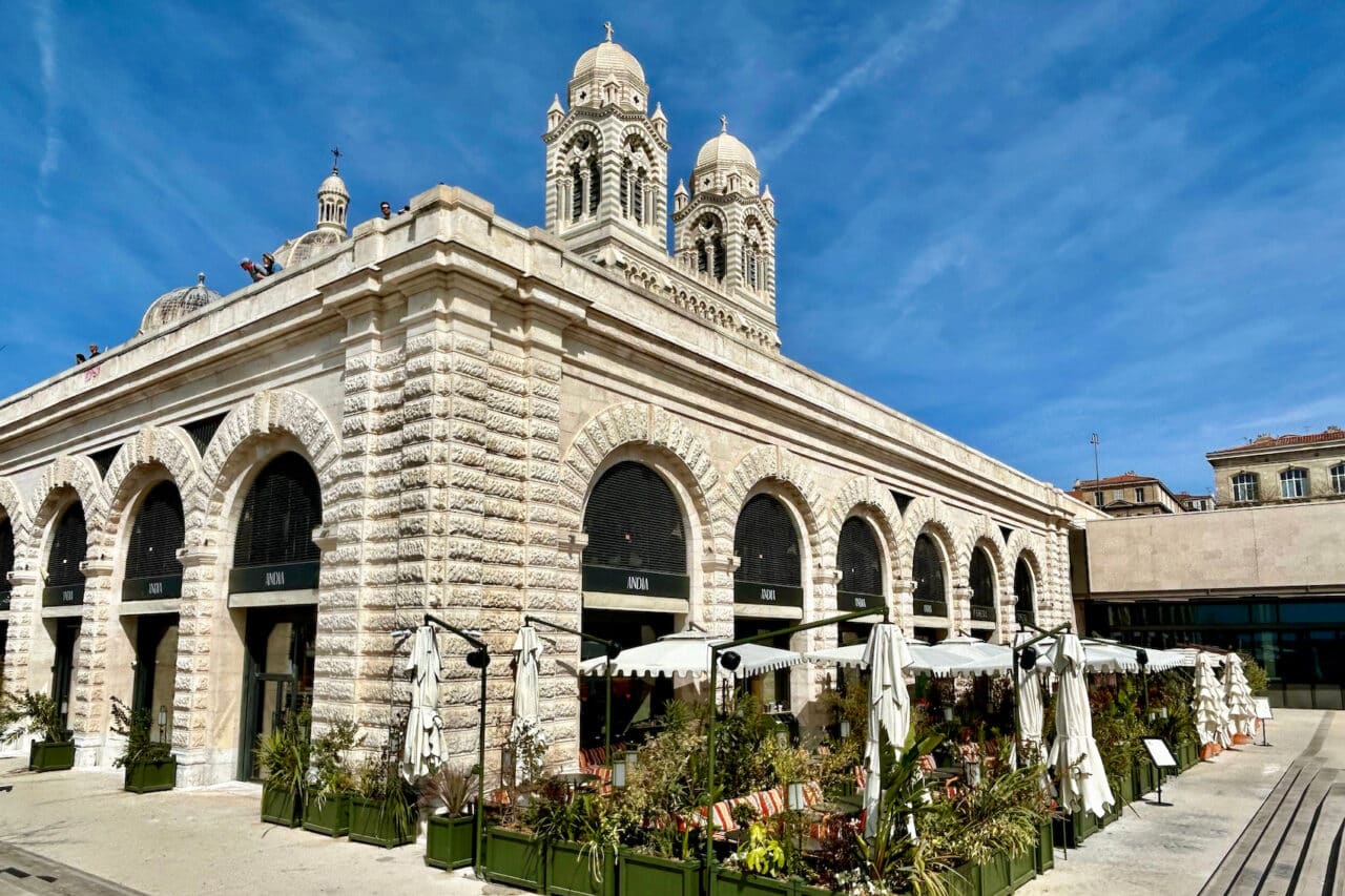 Andia, un nouveau restaurant aux allures de jungle tropicale sous la Major