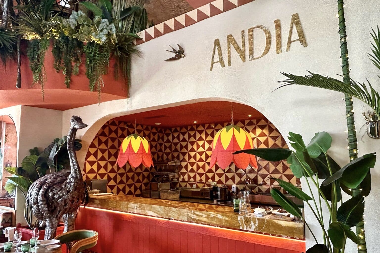 Andia, un nouveau restaurant aux allures de jungle tropicale sous la Major
