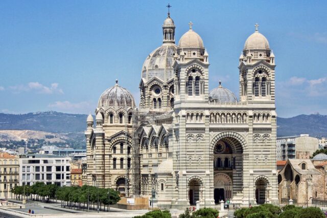 Le Barreau de Marseille organise un gala solidaire au profit des ...