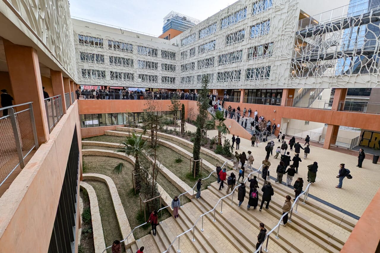 En images | La Cité scolaire internationale Jacques-Chirac ...