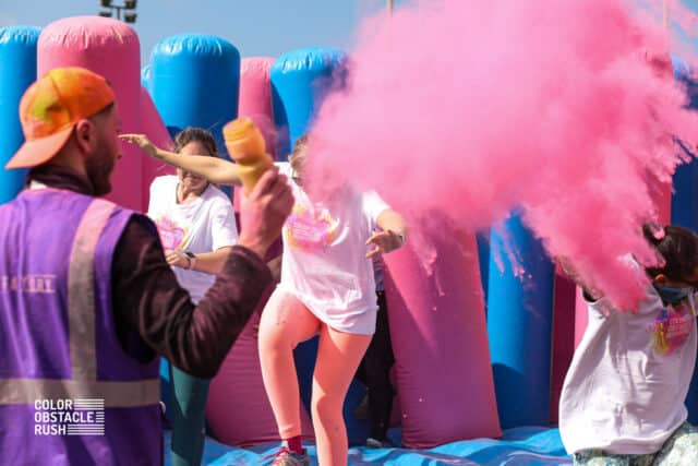 Color Obstacle Rush : une course d'obstacles colorée à Marseille au ...