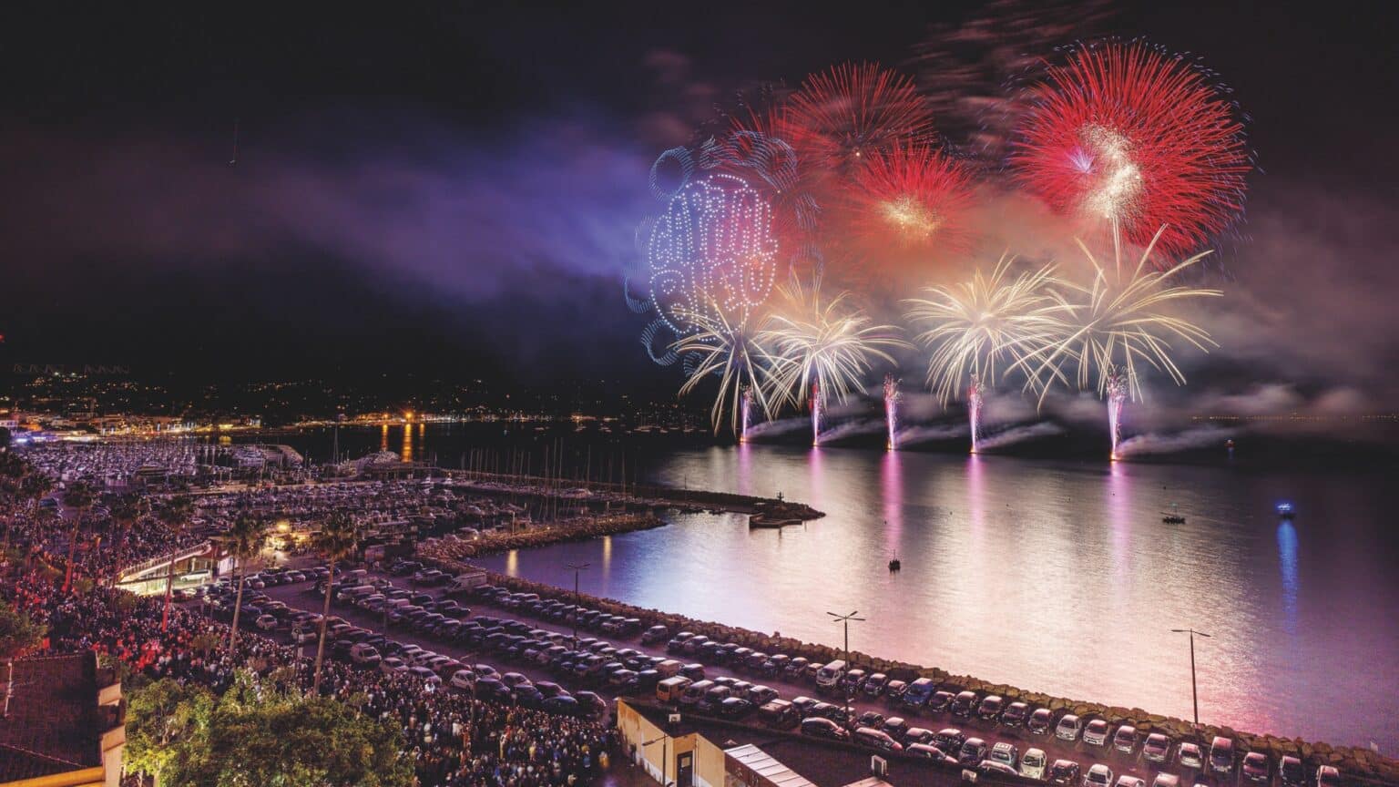 Journée de fête et feu d'artifice à Port-Saint-Louis pour le festival ...