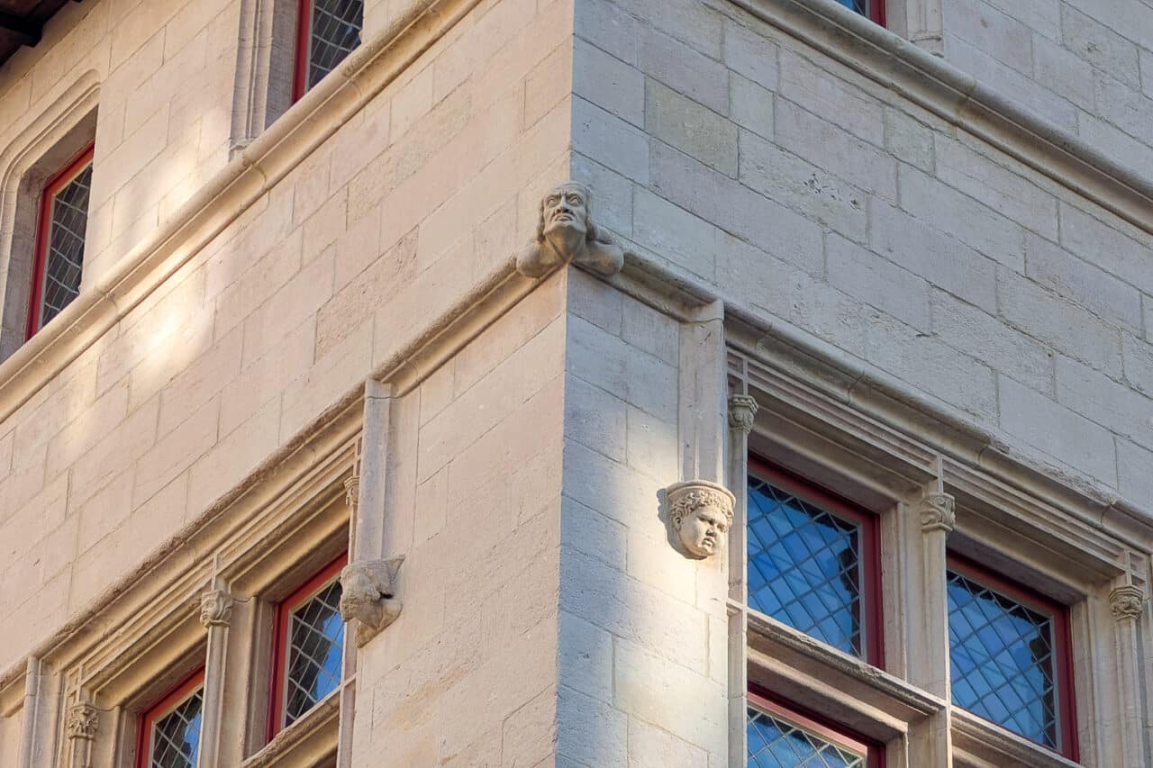 En images | L'hôtel de Cabre, plus vieille maison de Marseille, dévoile ...