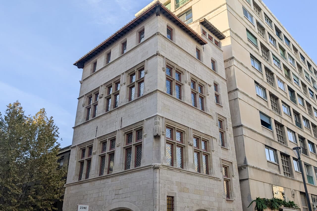 En images | L'hôtel de Cabre, plus vieille maison de Marseille, dévoile ...